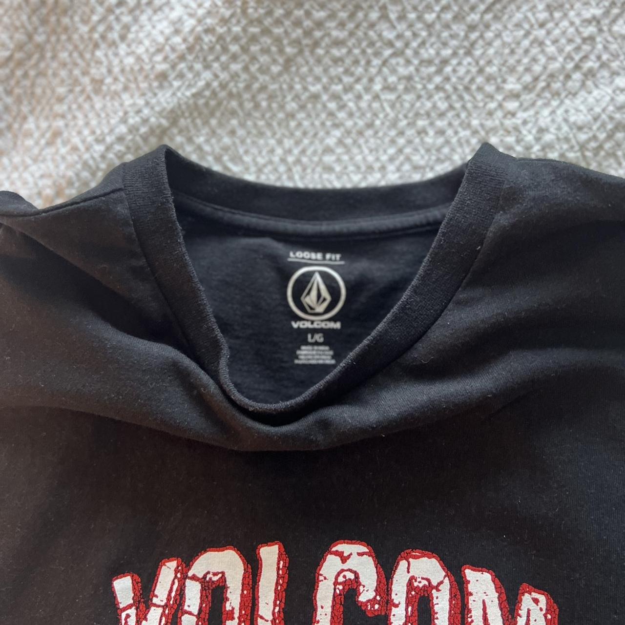 Volcom Men's Black and Red T-shirt | Depop