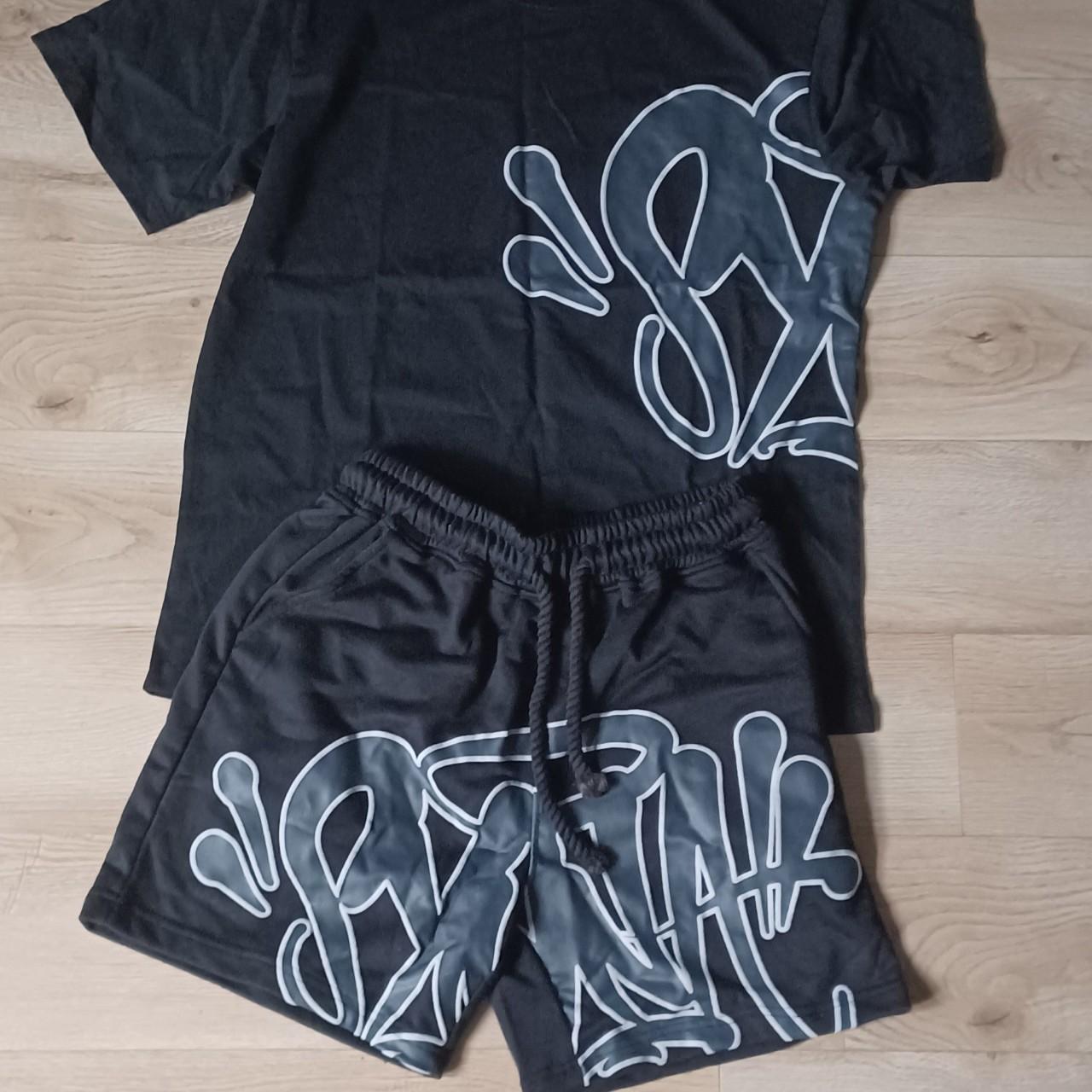 Syna world shorts set - Depop