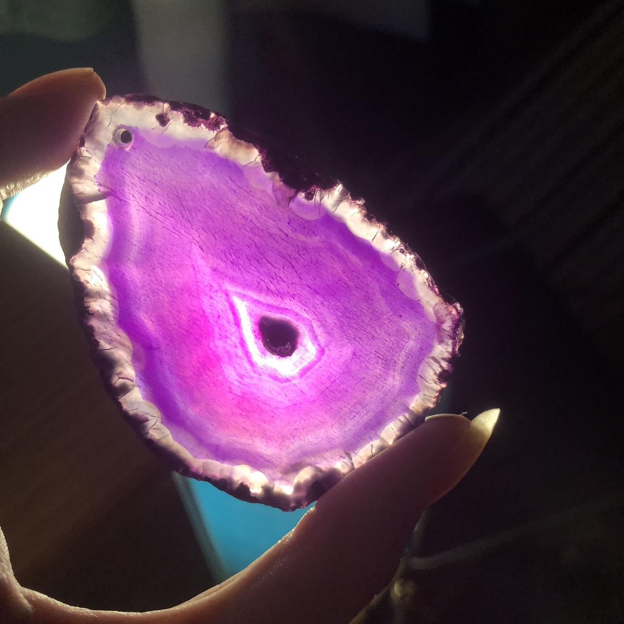 gorgeous amethyst disc! colours are gorgeous in the... - Depop