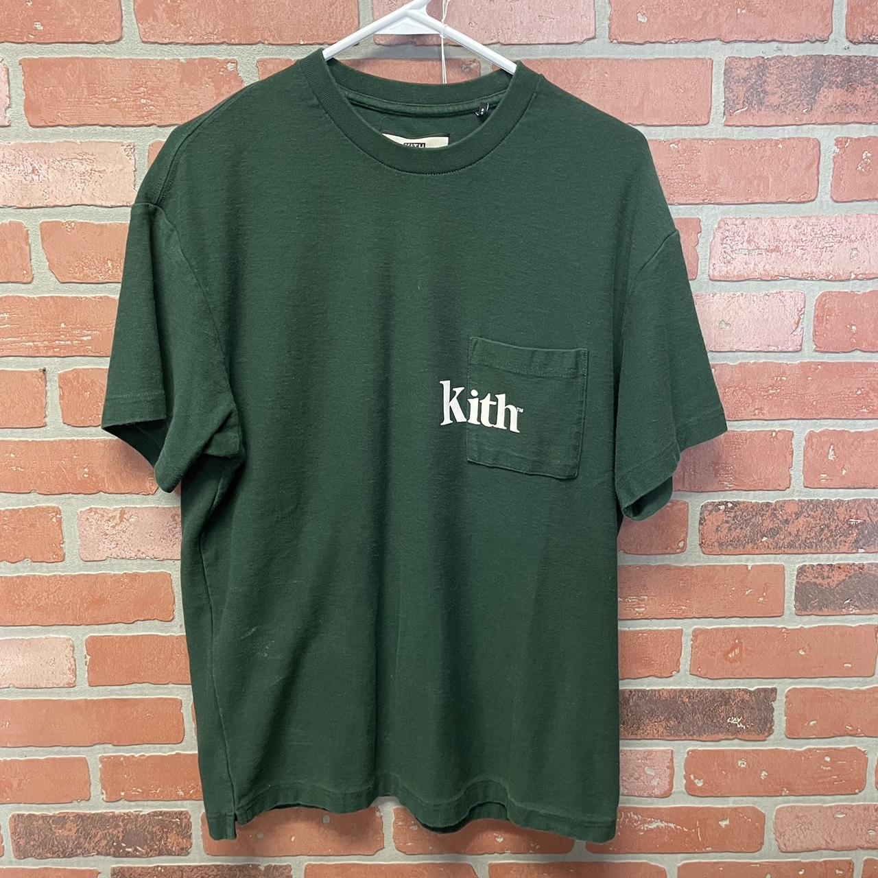 Kith forest green pocket tee Small - Depop