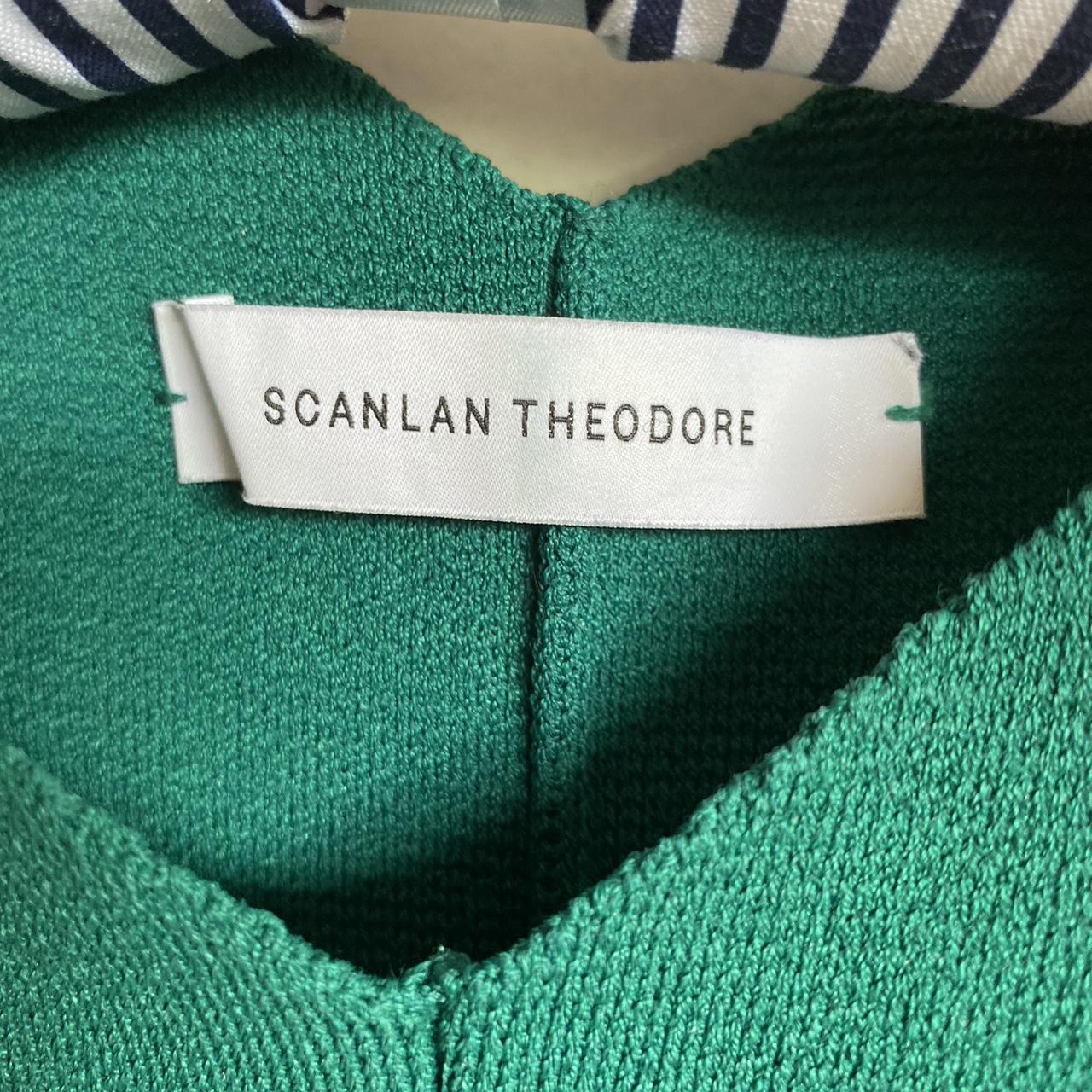 Scanlan Theodore crop top size small in emerald green. - Depop