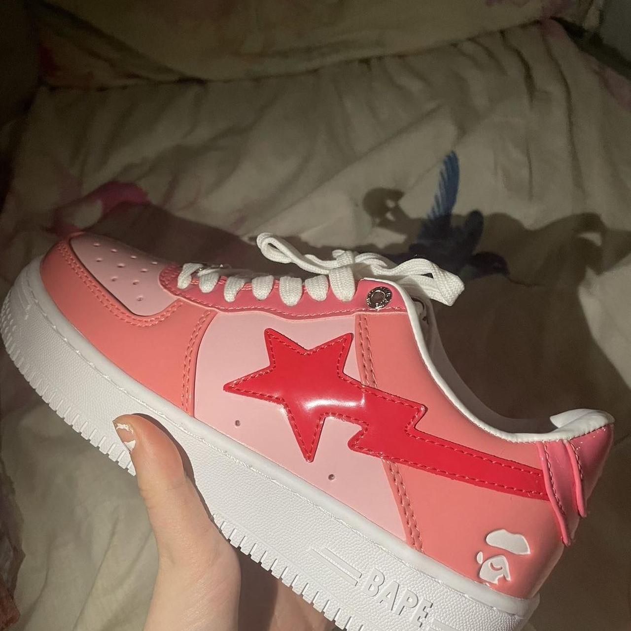 BAPE shoes never been worn size 5 comes in BROWN... - Depop