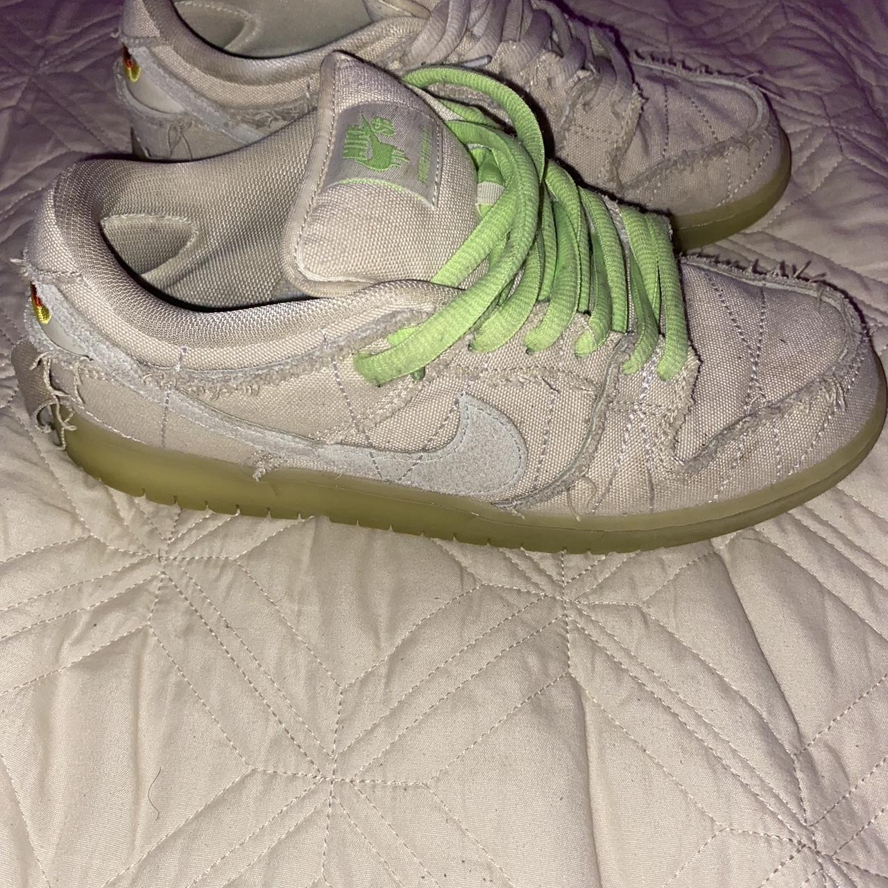 rep box mummy sb dunks beat on these a little idk... - Depop