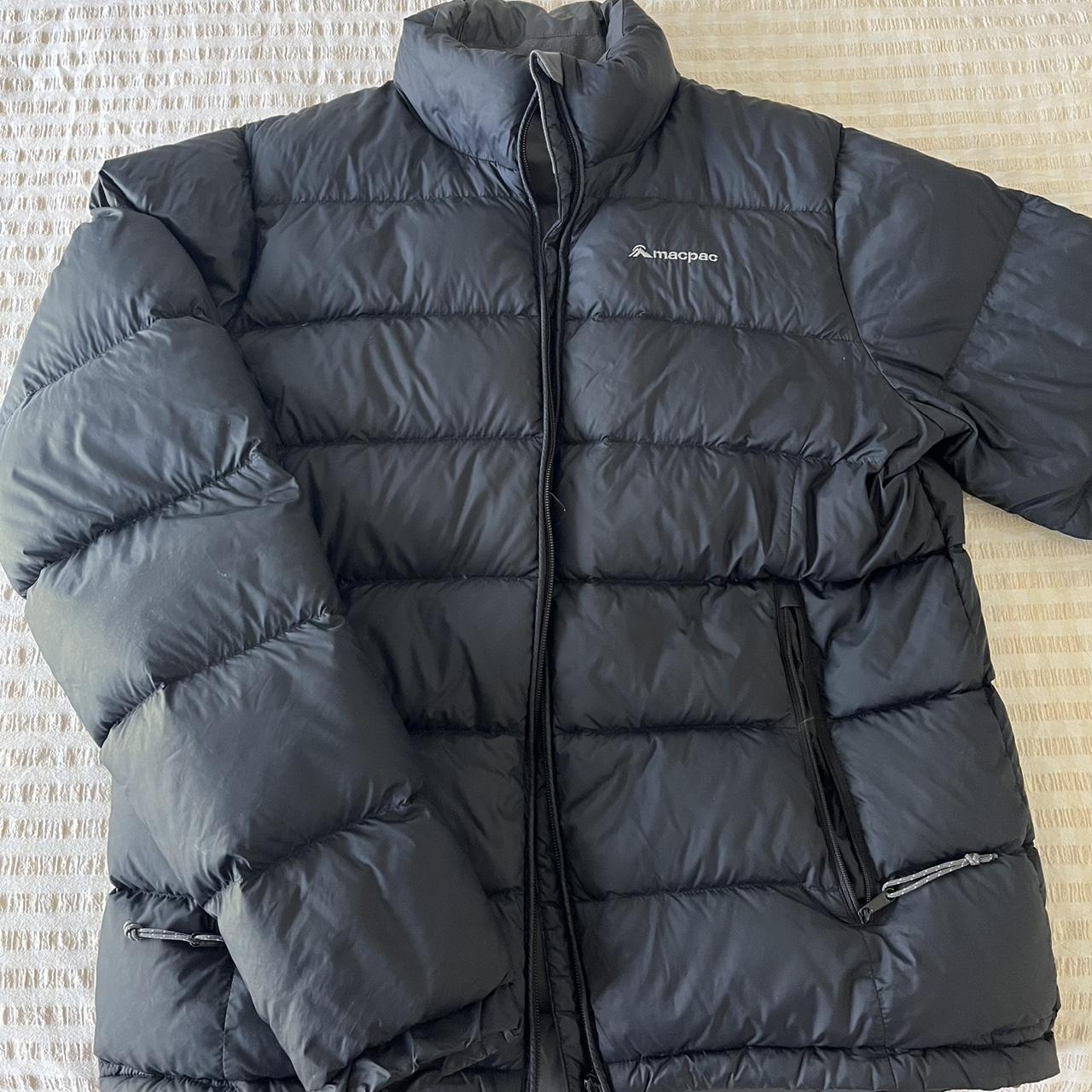 Men’s macpac halo puffer jacket RRP: $279.99 - Depop