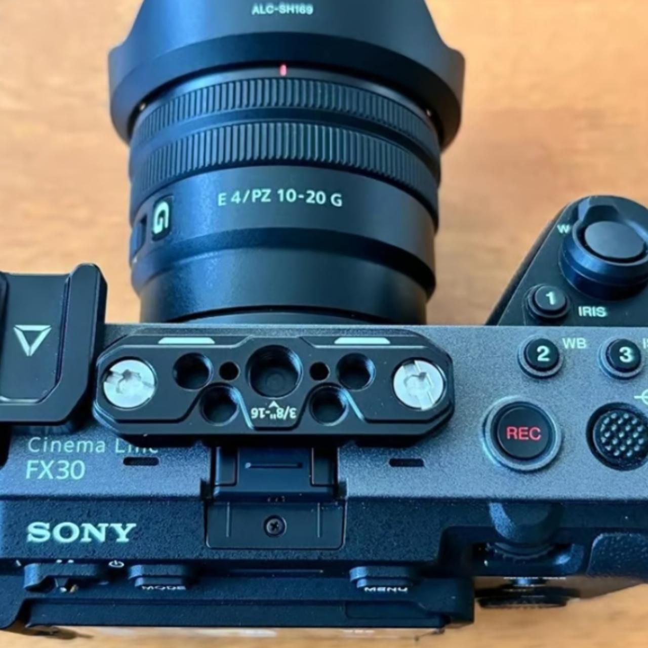 FX30 Cinema Camera w/camera bag + 3 lens - Depop