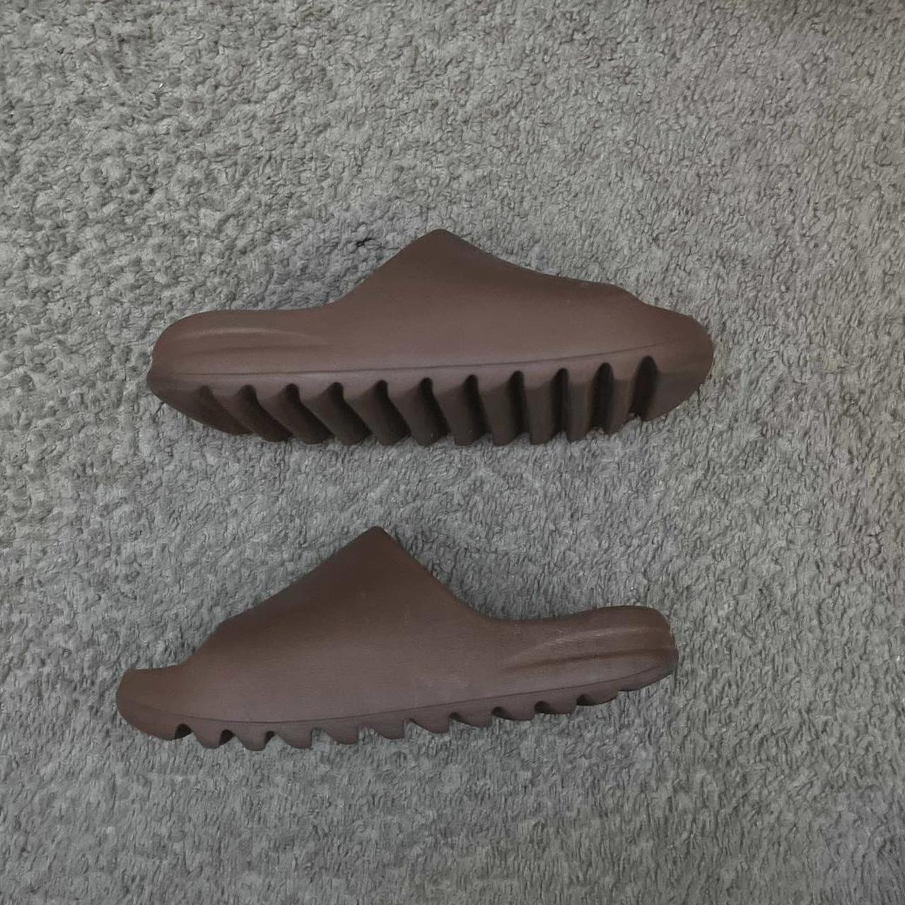 Yeezy slides flax color way Used Size 8 men - Depop