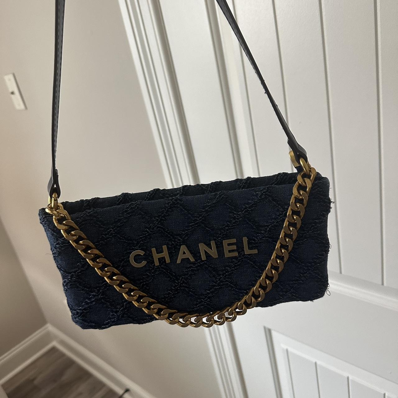 doop chanel bag - Depop