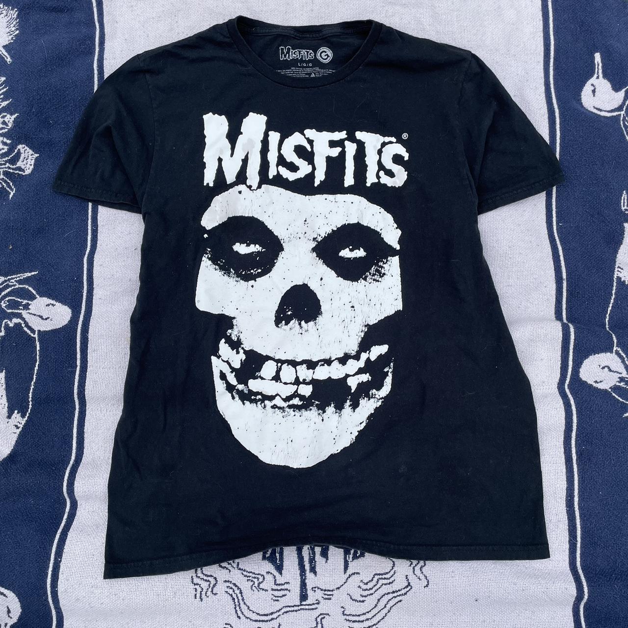 Misfits tee , size - L - Depop