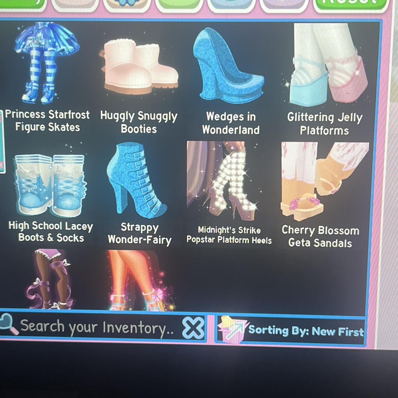 Royale high shoes// $8 each besides goddess heels... - Depop