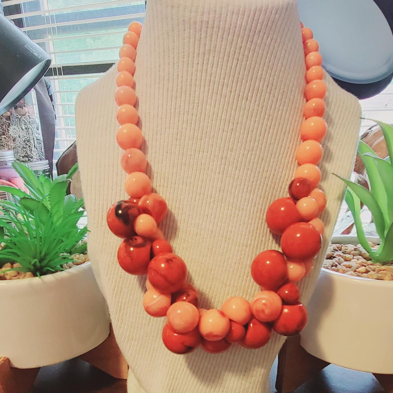 Unusual Peach Colored Beaded Necklace. 9" long.... - Depop