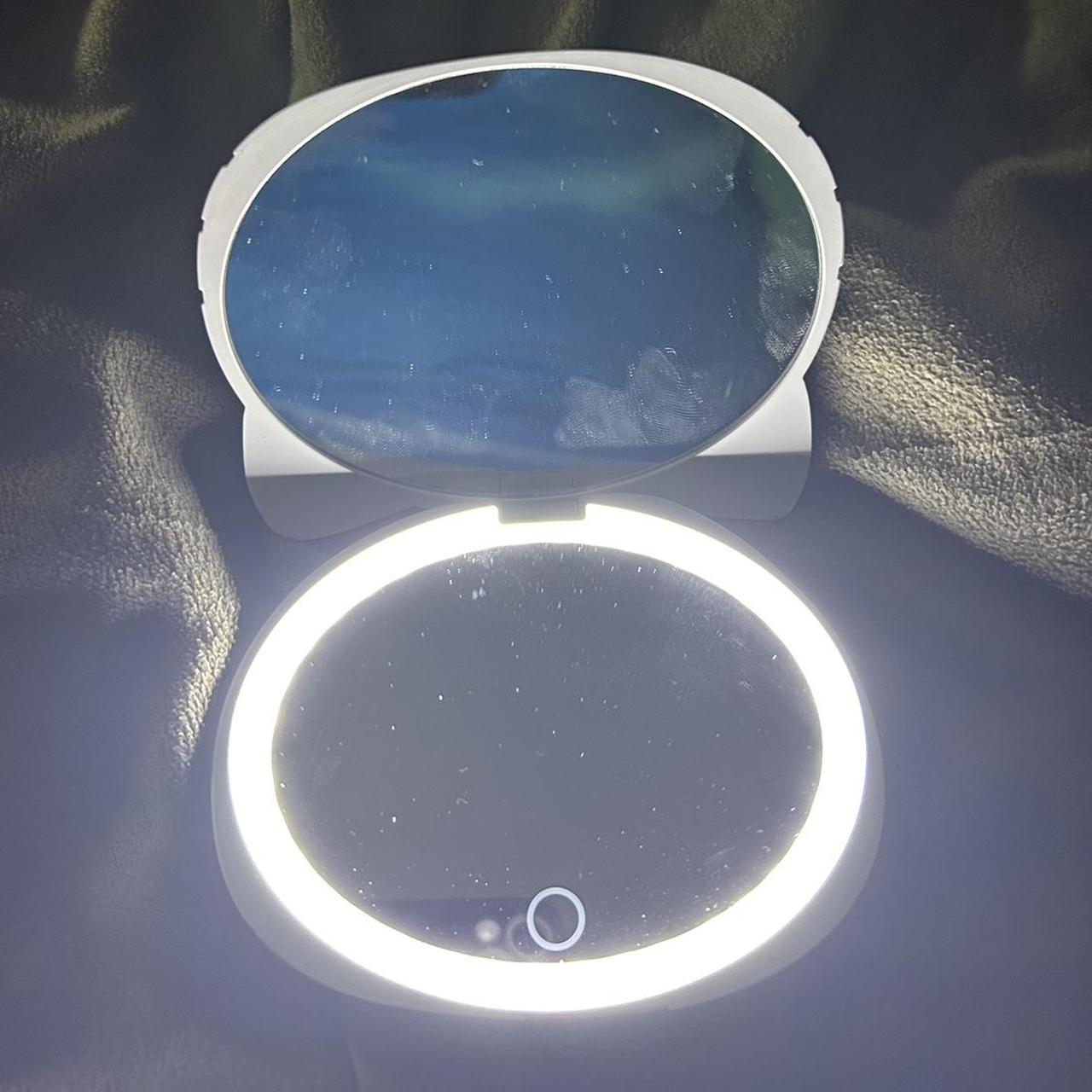 Impressions hello kitty light up compact mirror - Depop