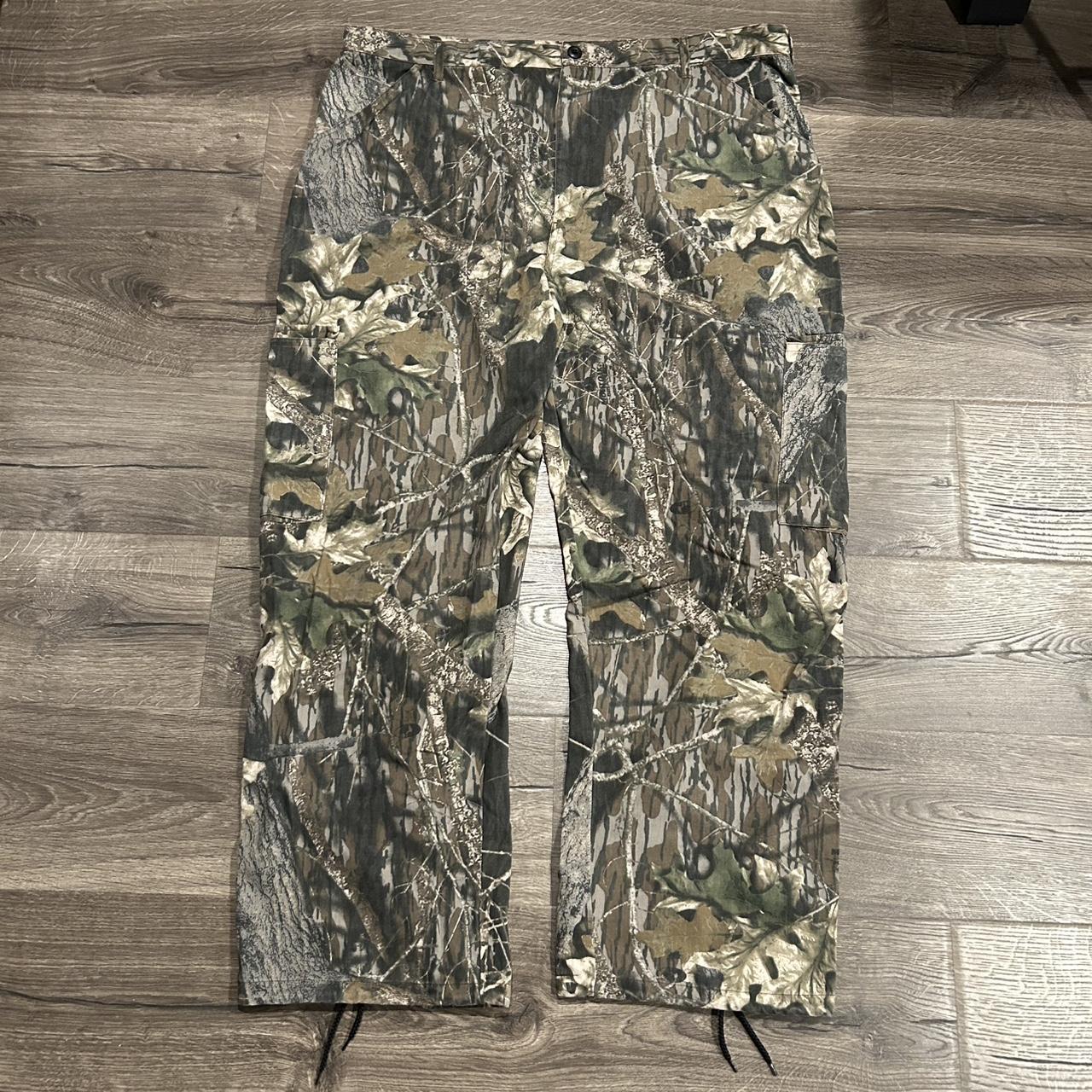 Realtree camo cargo pants #camouflage Size: XXL - Depop