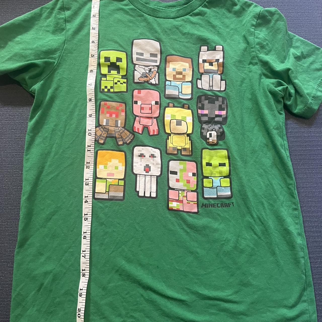 Large kids Minecraft shirt fits like a small/baby tee - Depop
