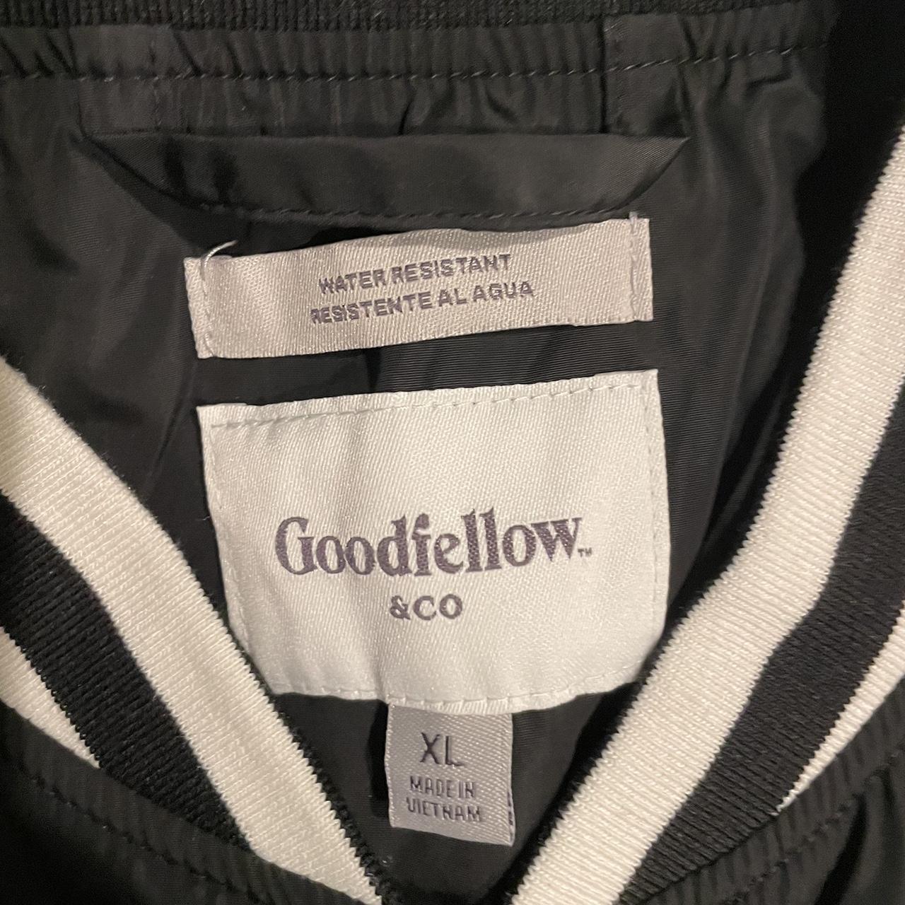 xl goodfellow water resistant jacket, like new - Depop