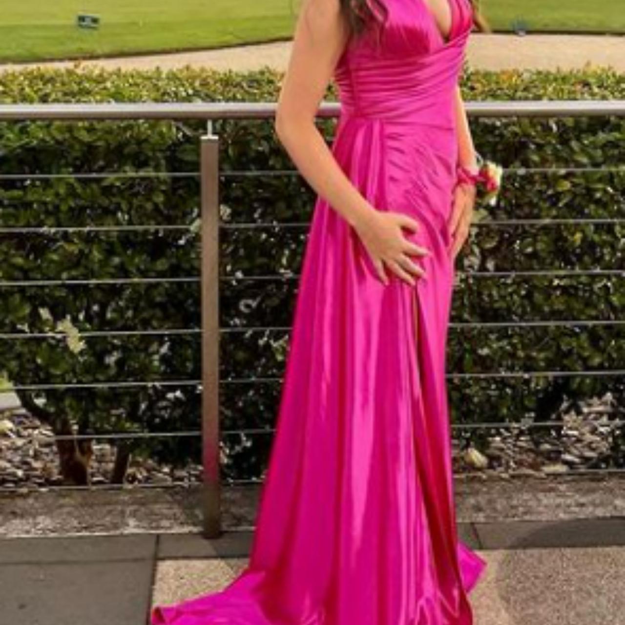 Villoni Boutique CH079 Fuchisa Prom Dress size 'S'... - Depop