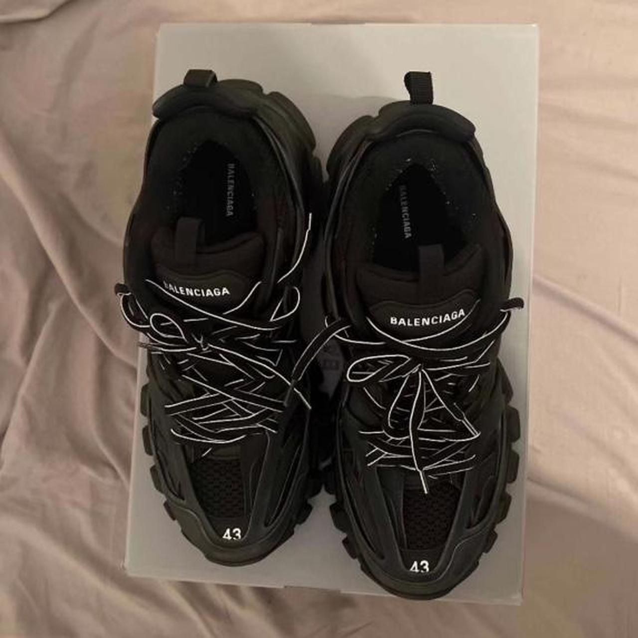 Too small for my feet I have a lot of unnecessary shoes - Depop