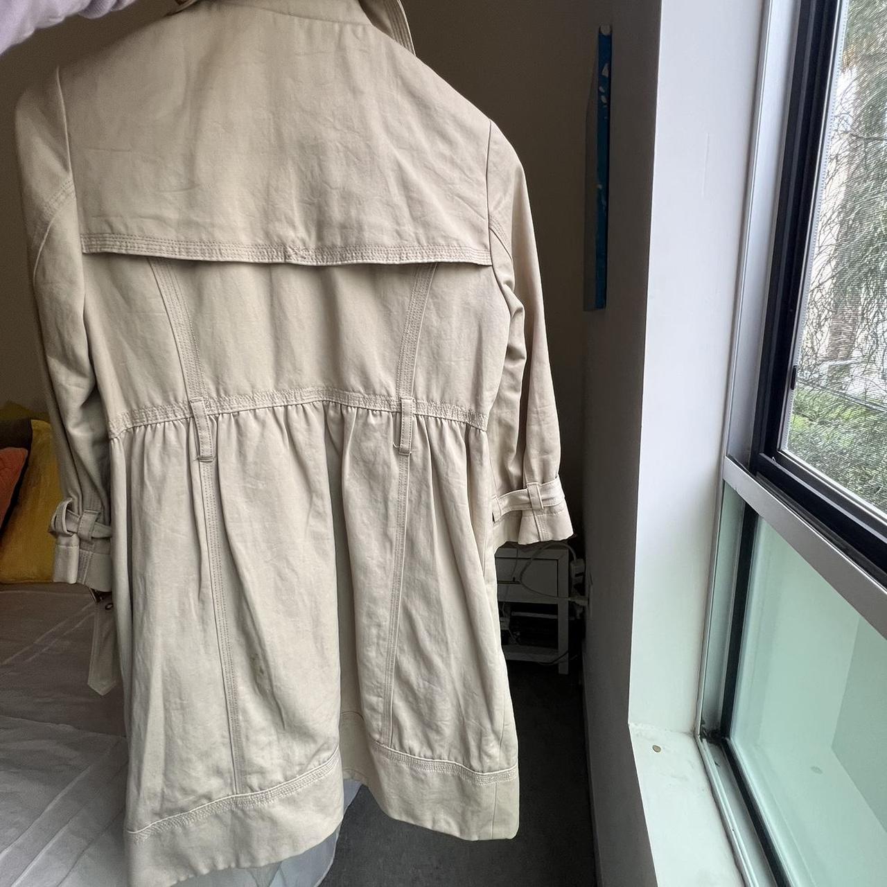 Tan/Cream Trench coat - vintage Sleeves to... - Depop