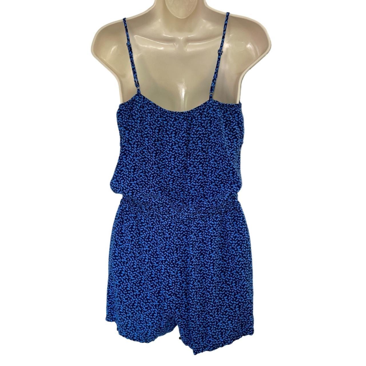 Features: • GAP romper • Adjustable straps •... - Depop