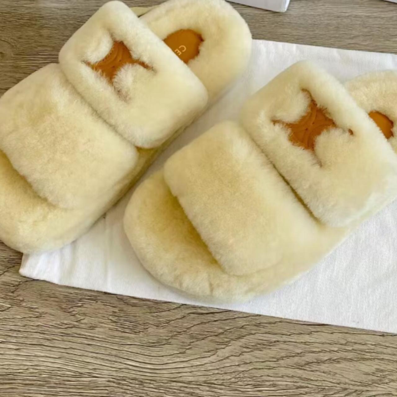 CELINE Women's Woolen plush lazy slippers Size 7 - Depop