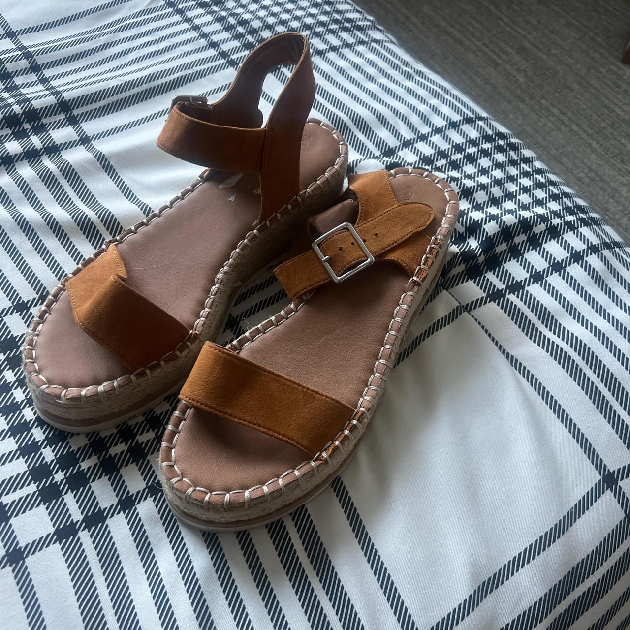 Cute sandles | Depop