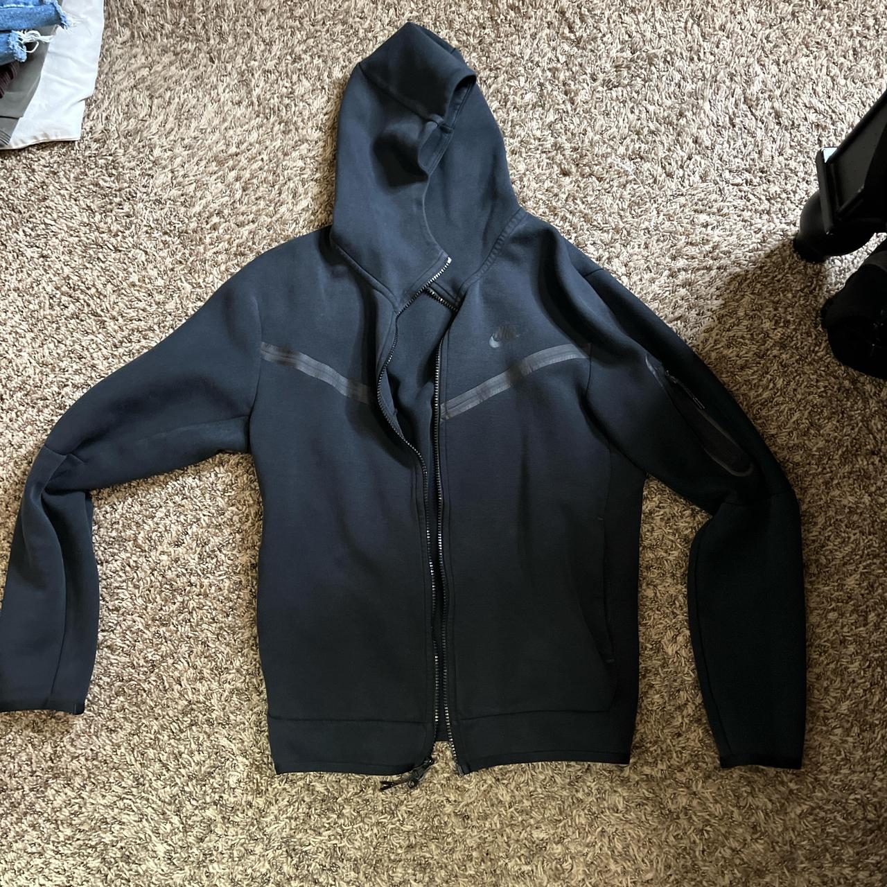 Medium black Nike tech - Depop