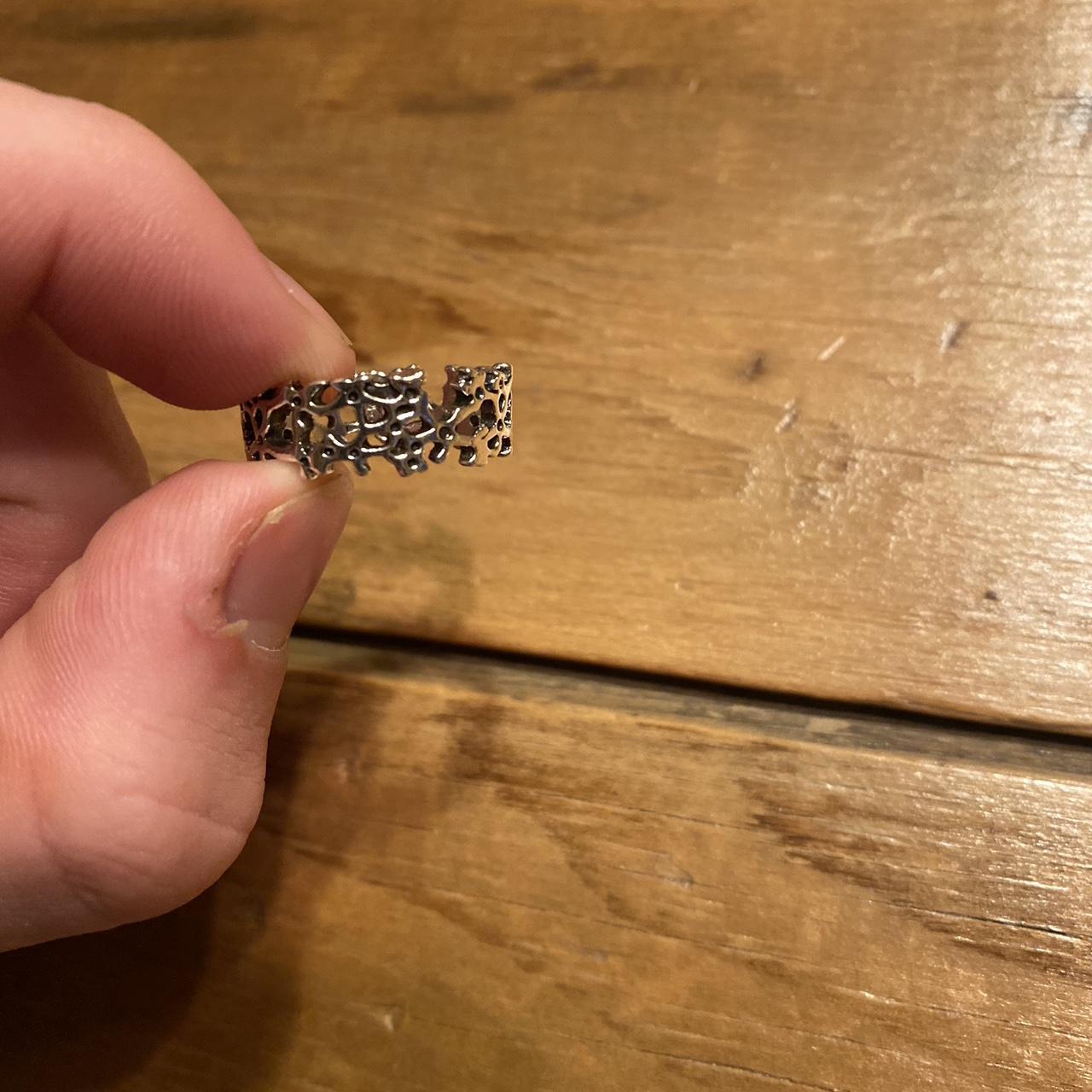 Vintage ring Silver color ring Size... - Depop