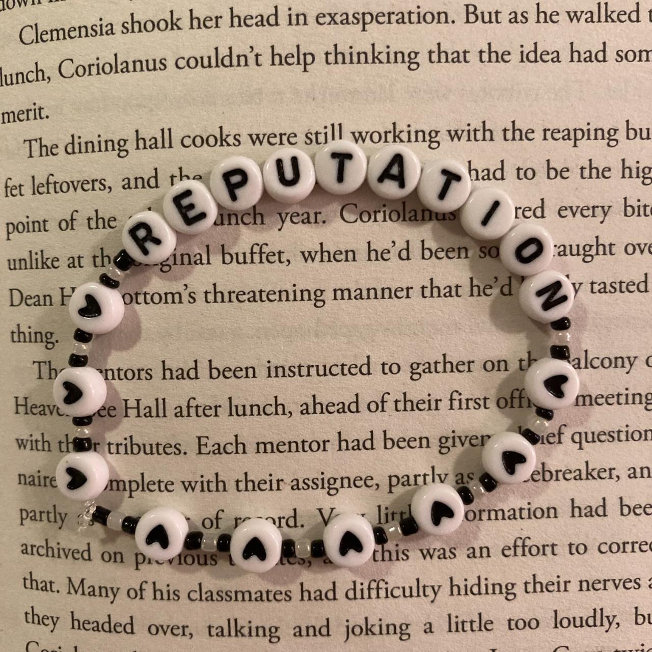 Reputation Taylor Swift Eras Tour friendship bracelet - Depop