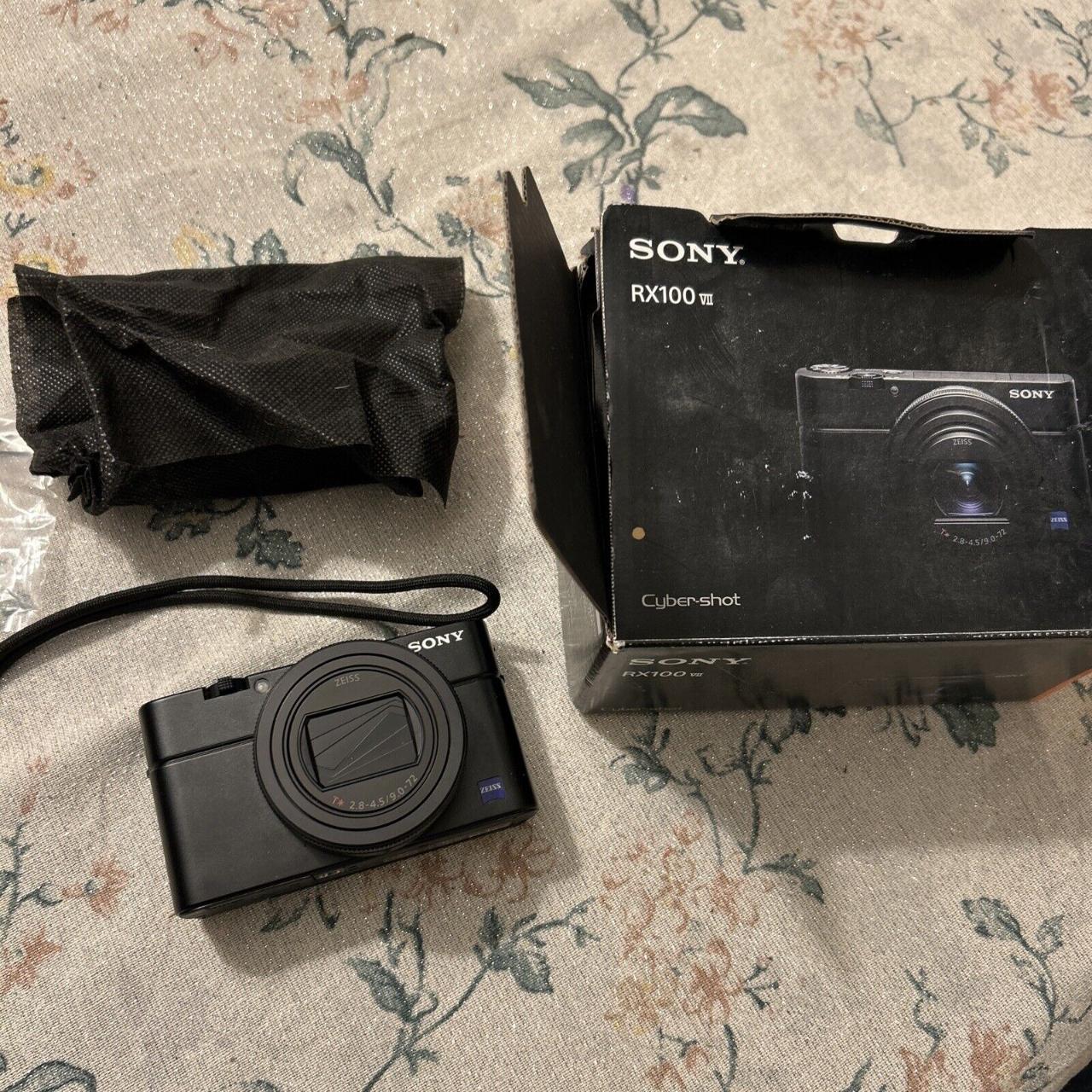 sony rx100 vii camera Sony RX100 VII - Depop