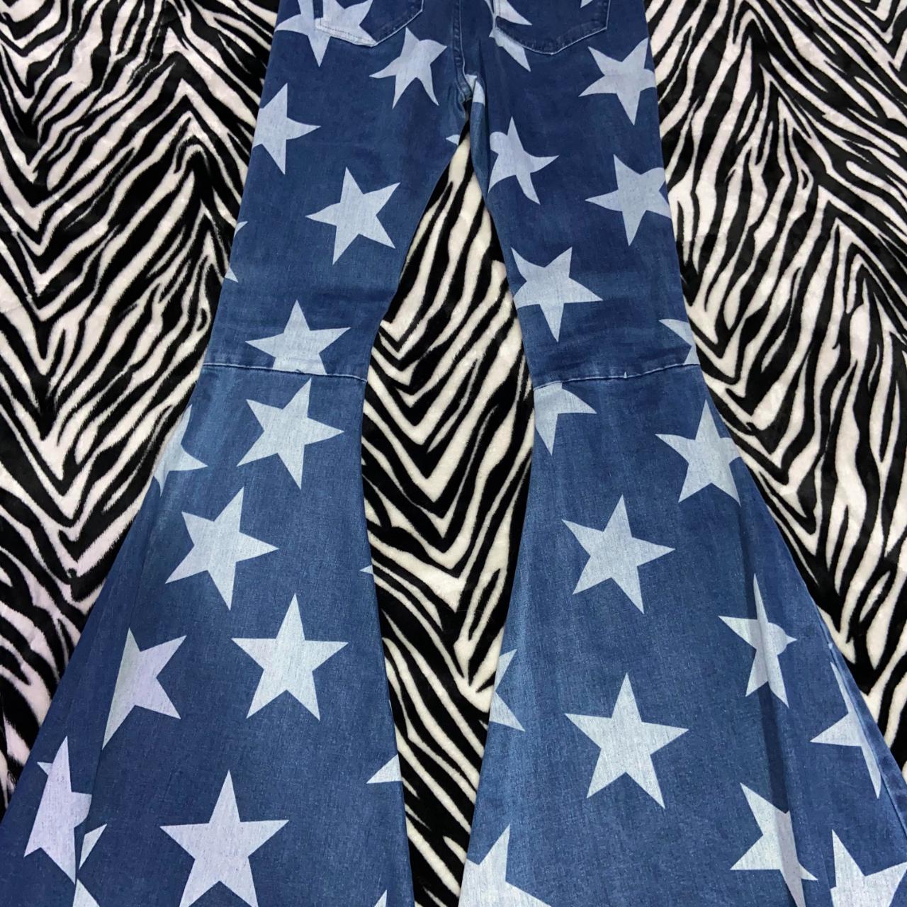 star pattern flares, small in the waist, barely... - Depop
