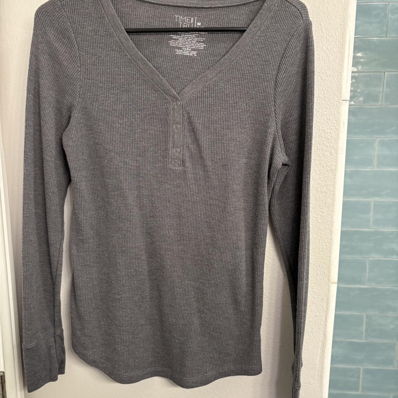 y2k bella swan style henley 🩶 - super cute henley!!!... | Depop