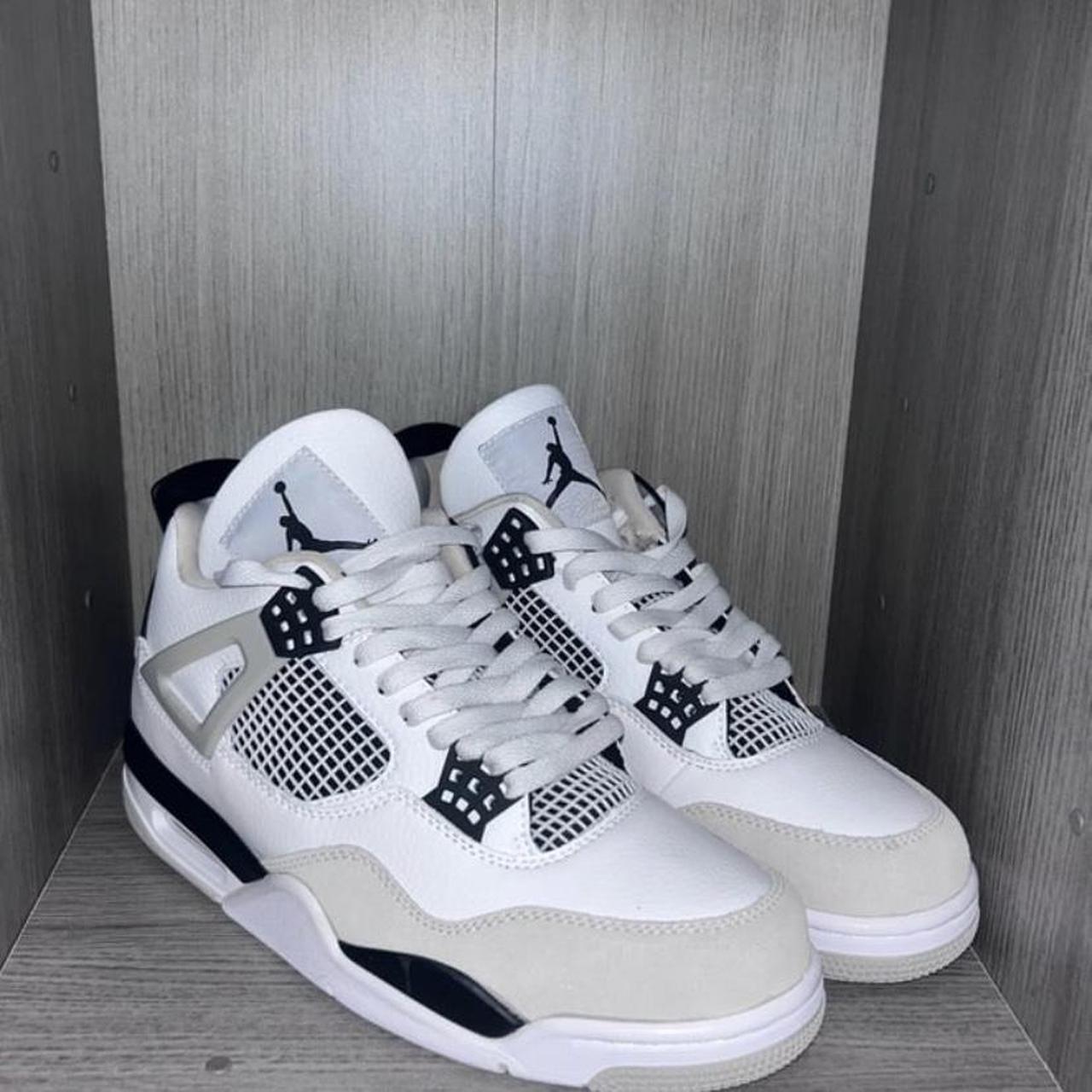Jordan 4 - Depop