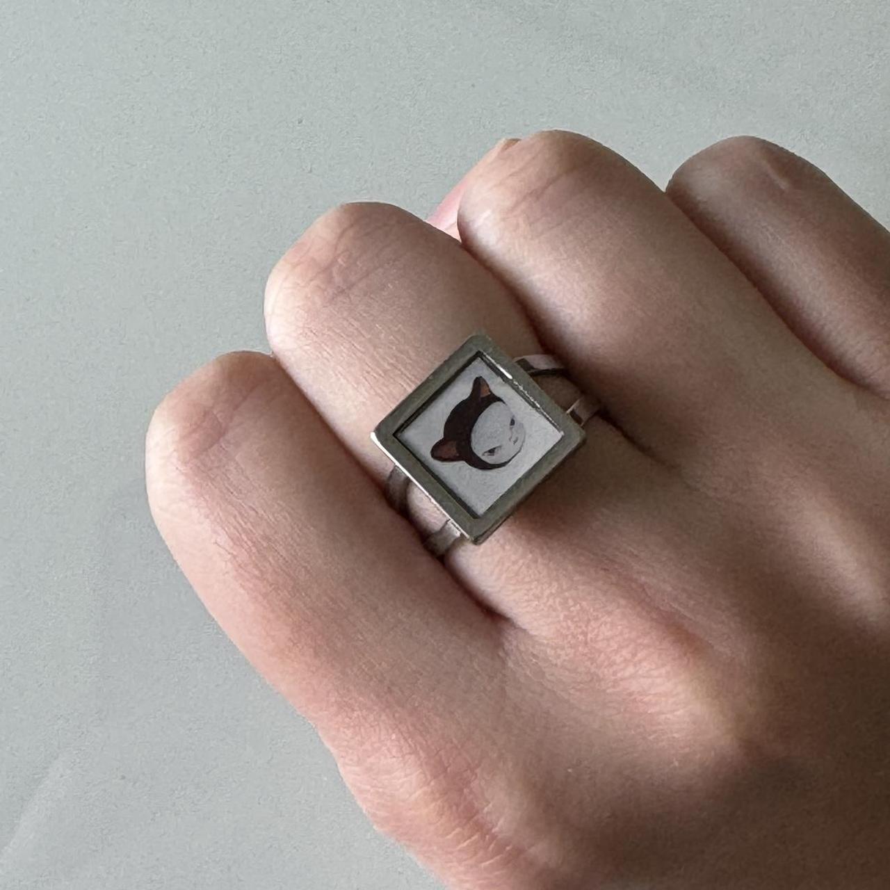 Yoshitomo Nara cat ring, in perfect... - Depop