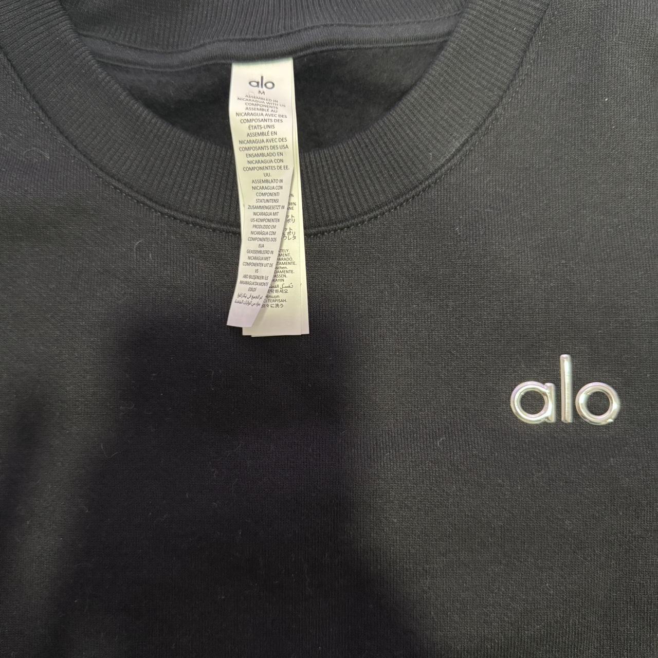 Alo yoga accolade crew neck pullover Runs oversized... | Depop