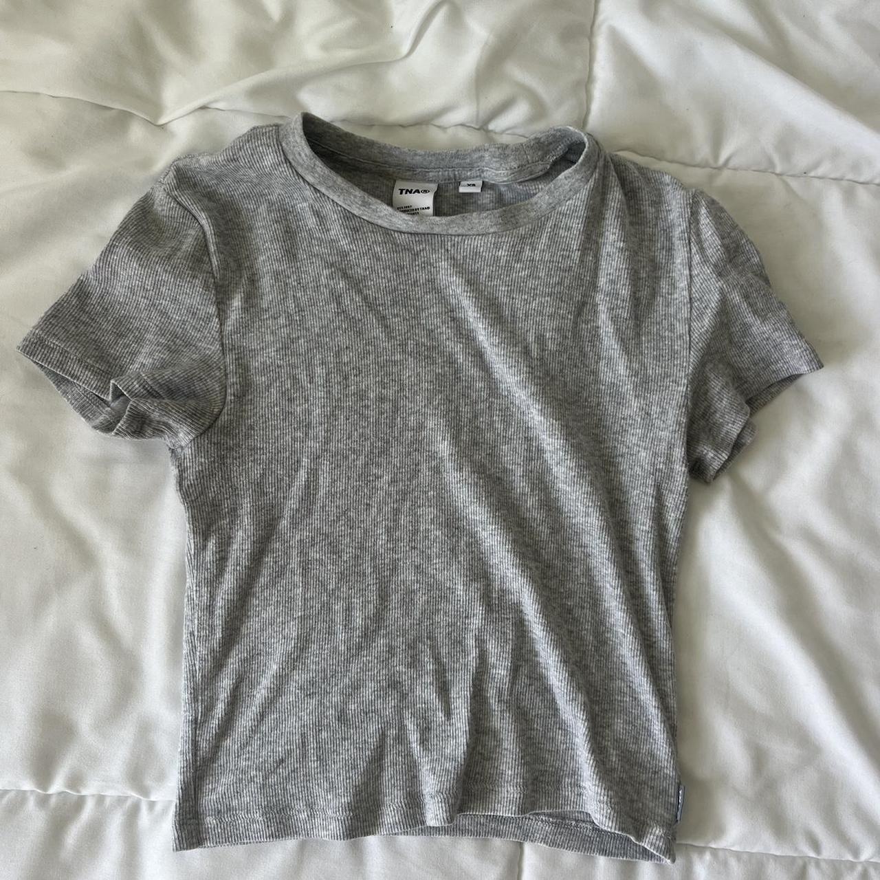 Aritzia TNA Gray Ribbed Baby Tee - Depop