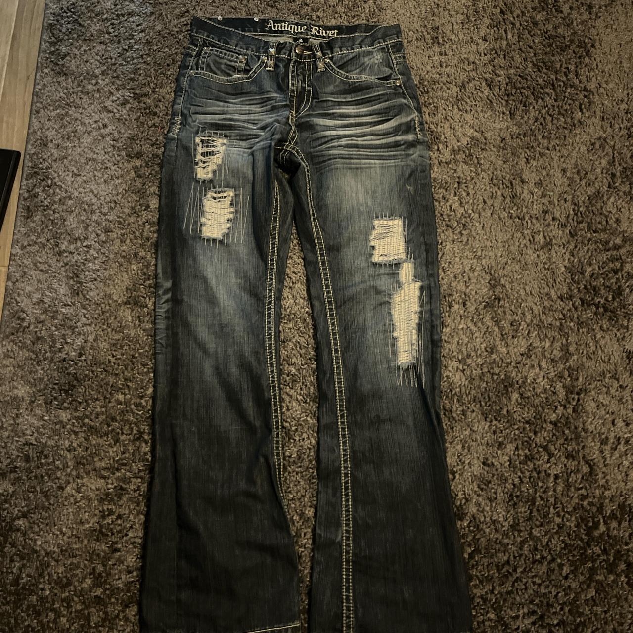 Navy blue ripped bootcut jeans #rippedjeans #fein - Depop