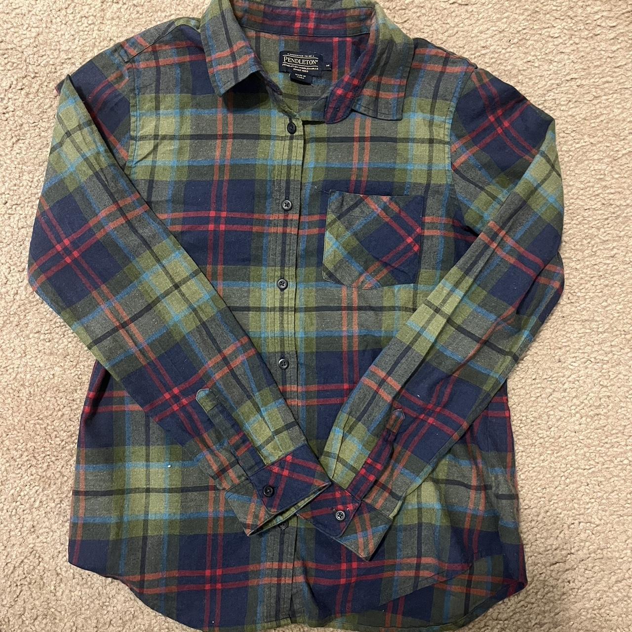 Pendleton Women’s Flannel. Size Medium. Tear in... - Depop
