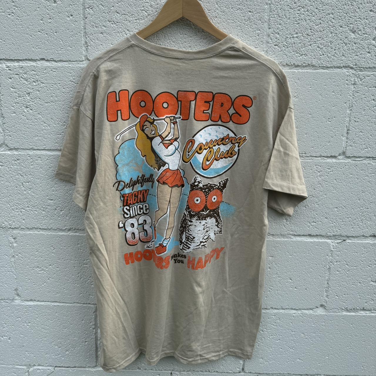 Hooters Country Club Shirt! ⛳️ Size XL Hmu with... - Depop