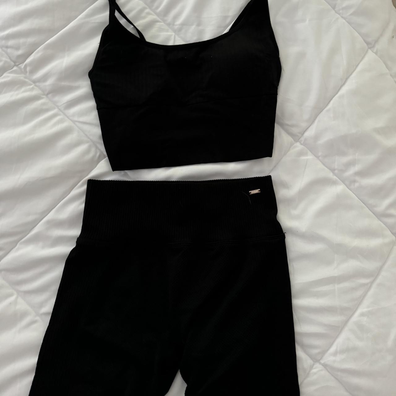 Black workout set Pads included (can be removed) - Depop