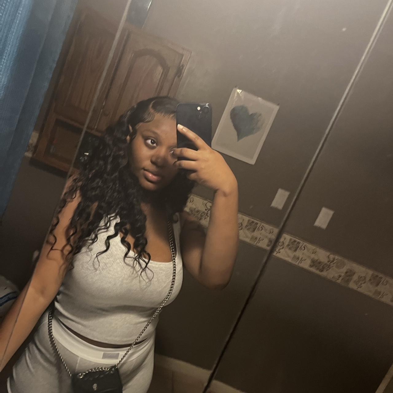 28 inch water wave 13x6 frontal wig - Depop