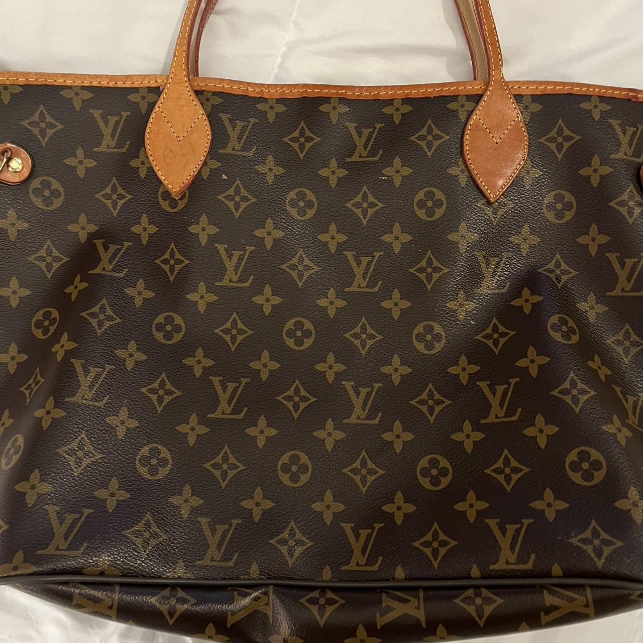 Louis Vuitton Neverfull PM replica - Depop
