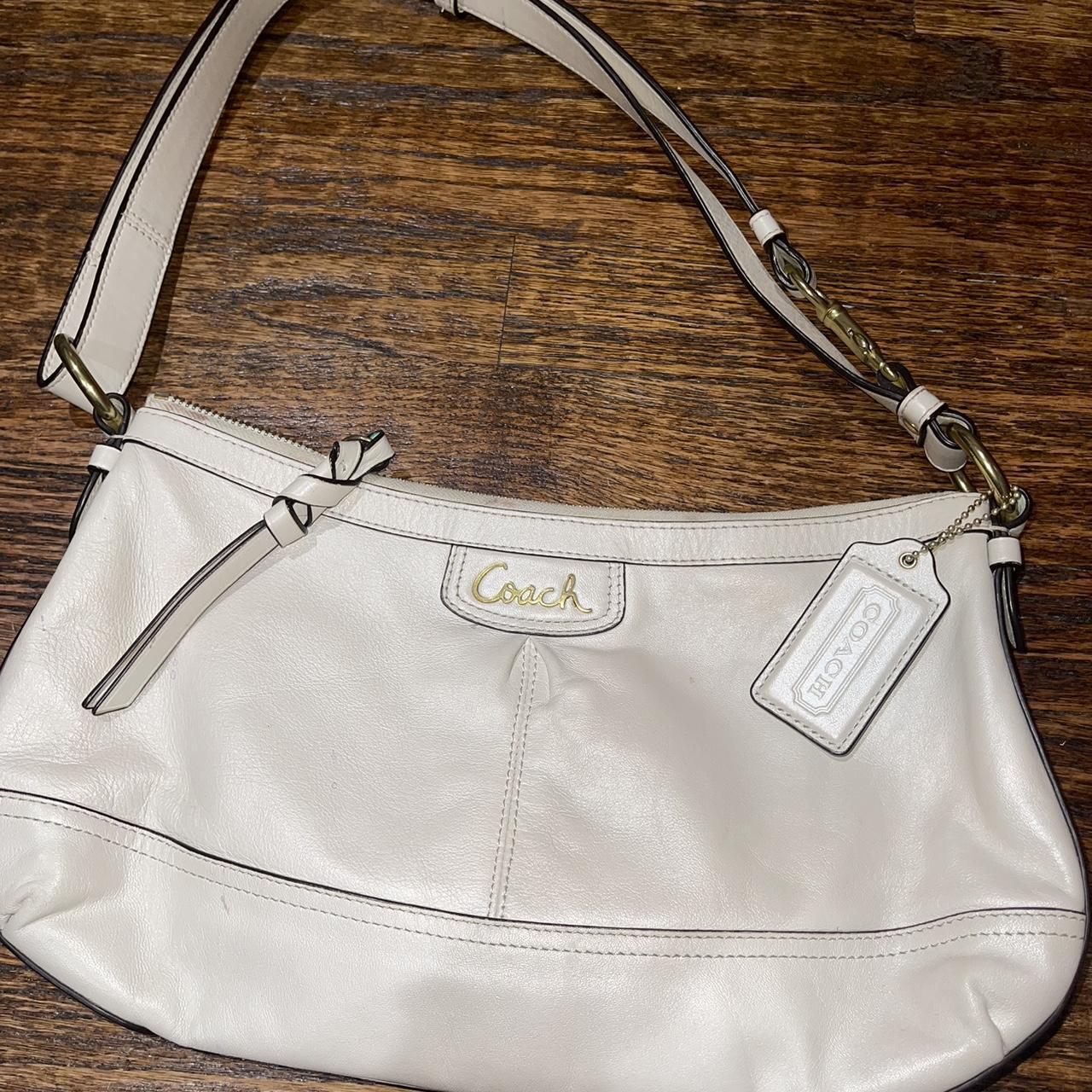 Vintage cream color shoulder Coach purse - Depop