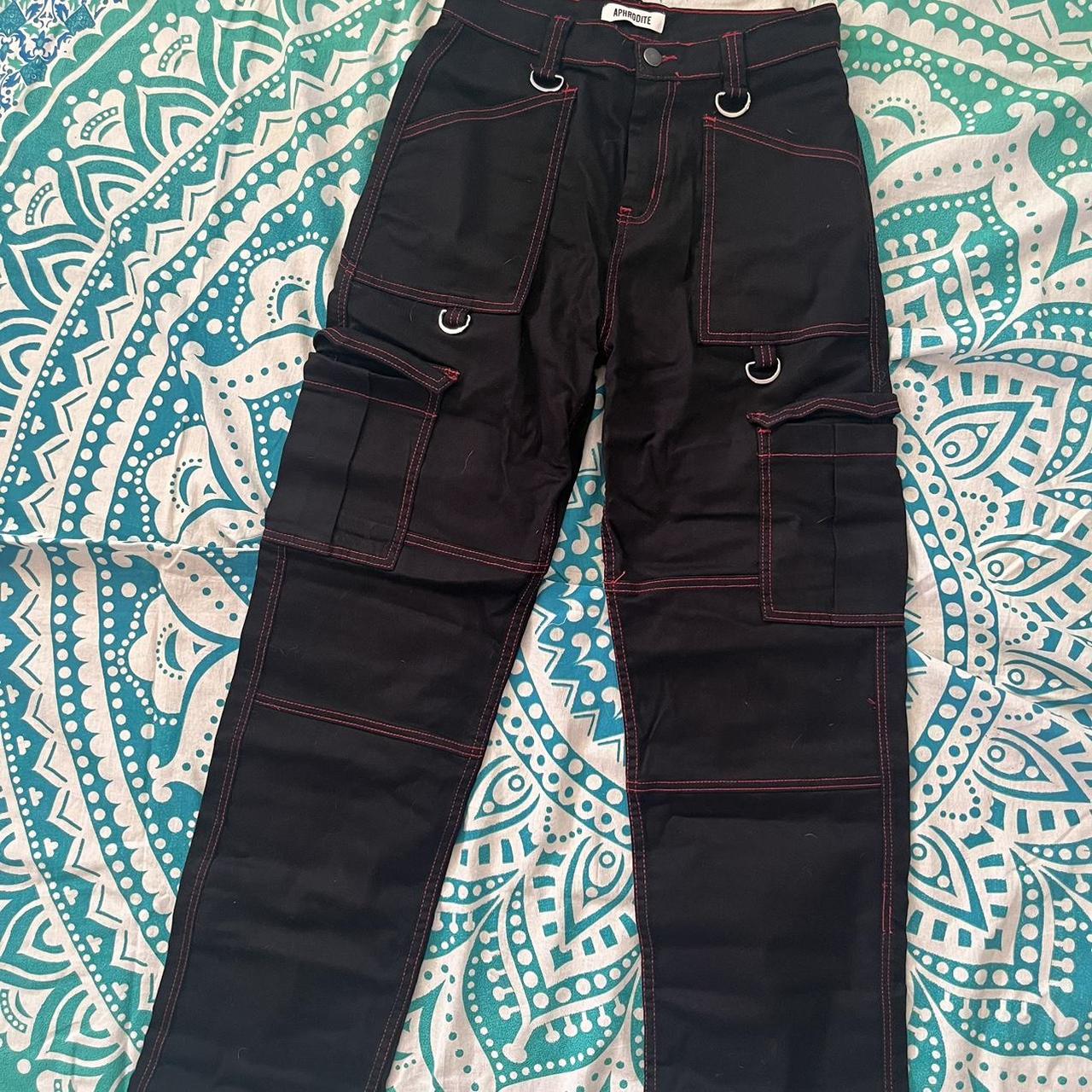 Grunge Hot Topic red stitch cargo pants Size: 3... | Depop