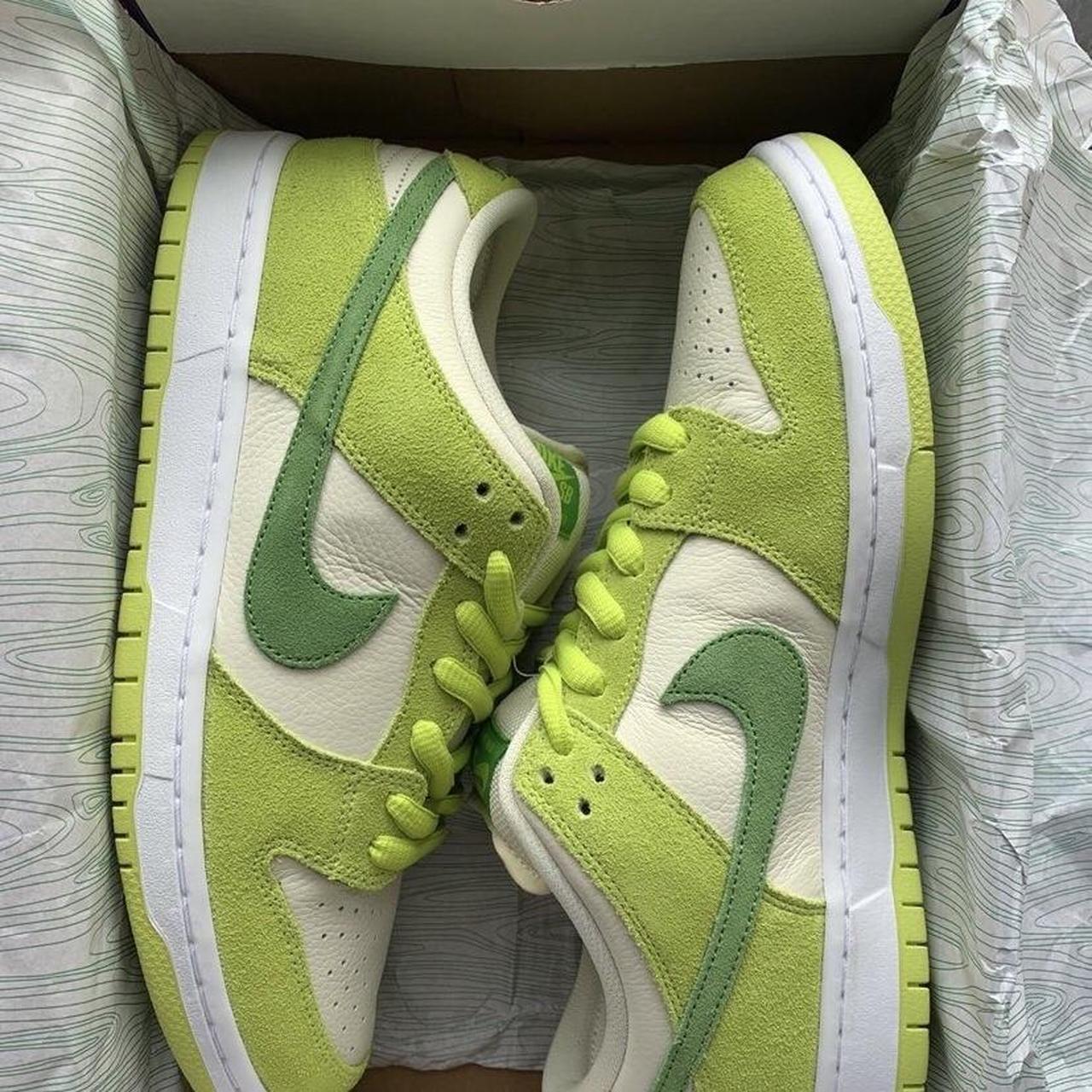Nike Dunk SB Low SB Pro "Sour Apple" - Depop