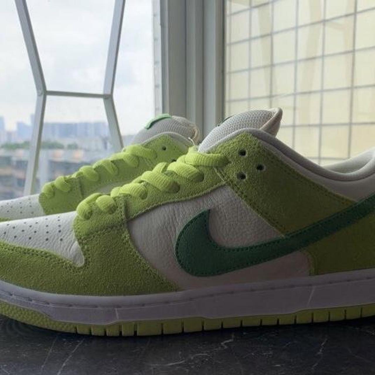 Nike Dunk SB Low SB Pro "Sour Apple" - Depop