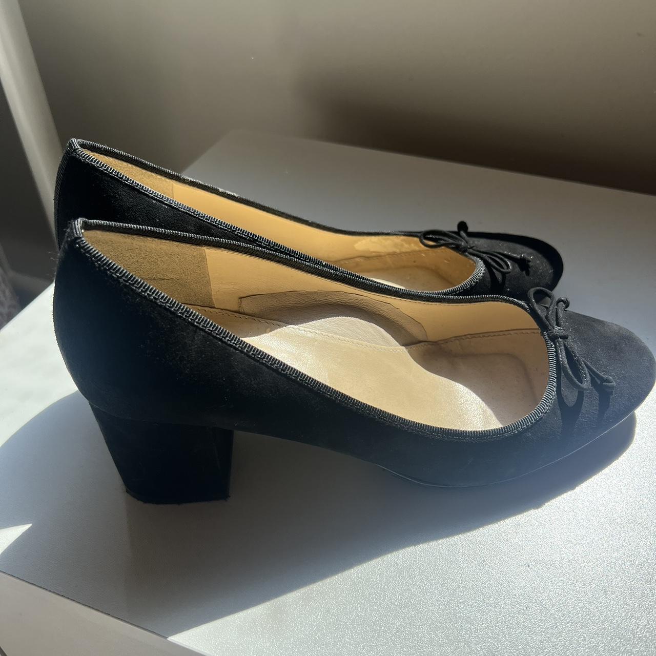 j crew kitten heels block heels suede material... - Depop j crew kitten heels block heels suede material... - Depop
