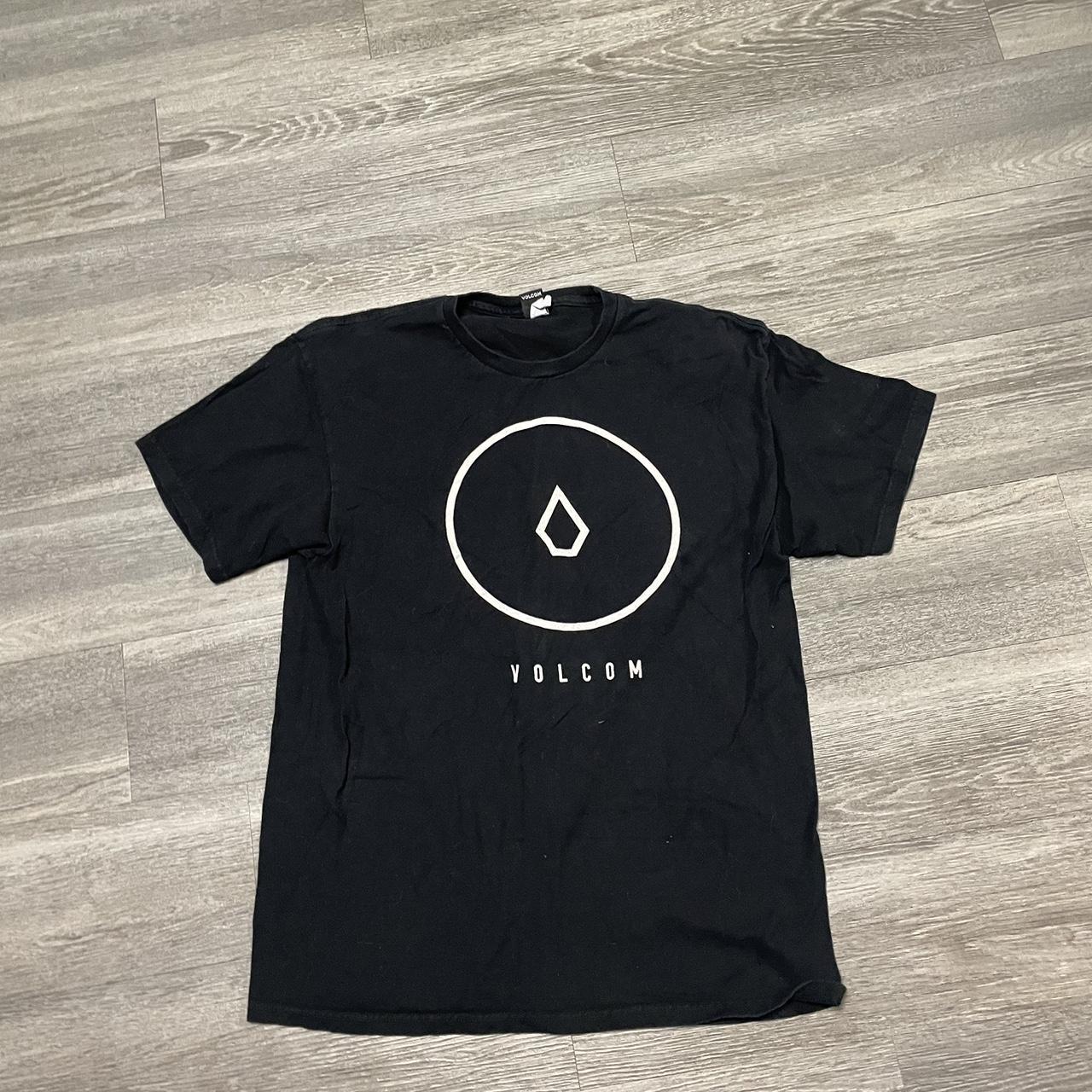 Volcom black large men’s tee shirt Pit- 19 Length- 27 - Depop