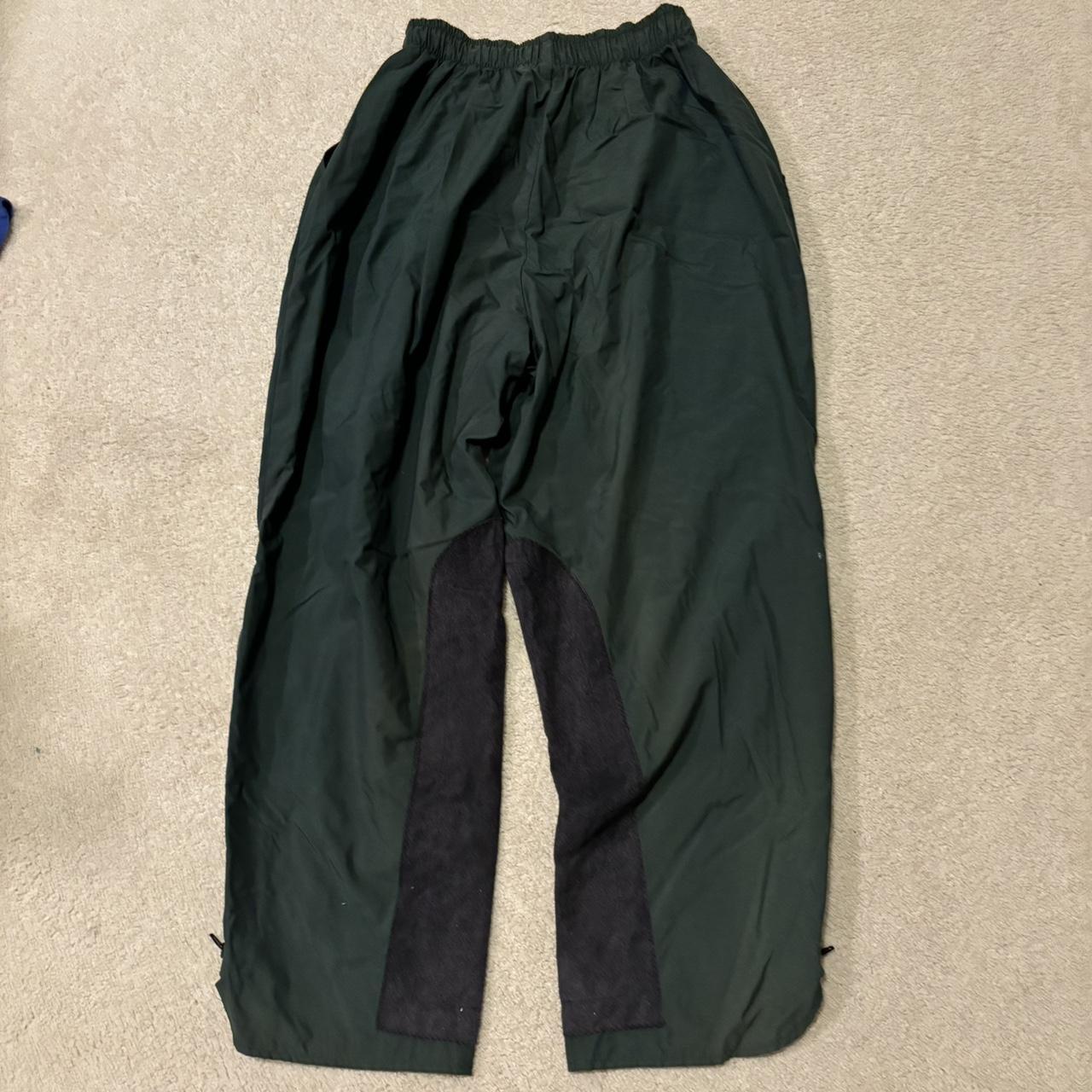 Forest green parachute pants - Depop