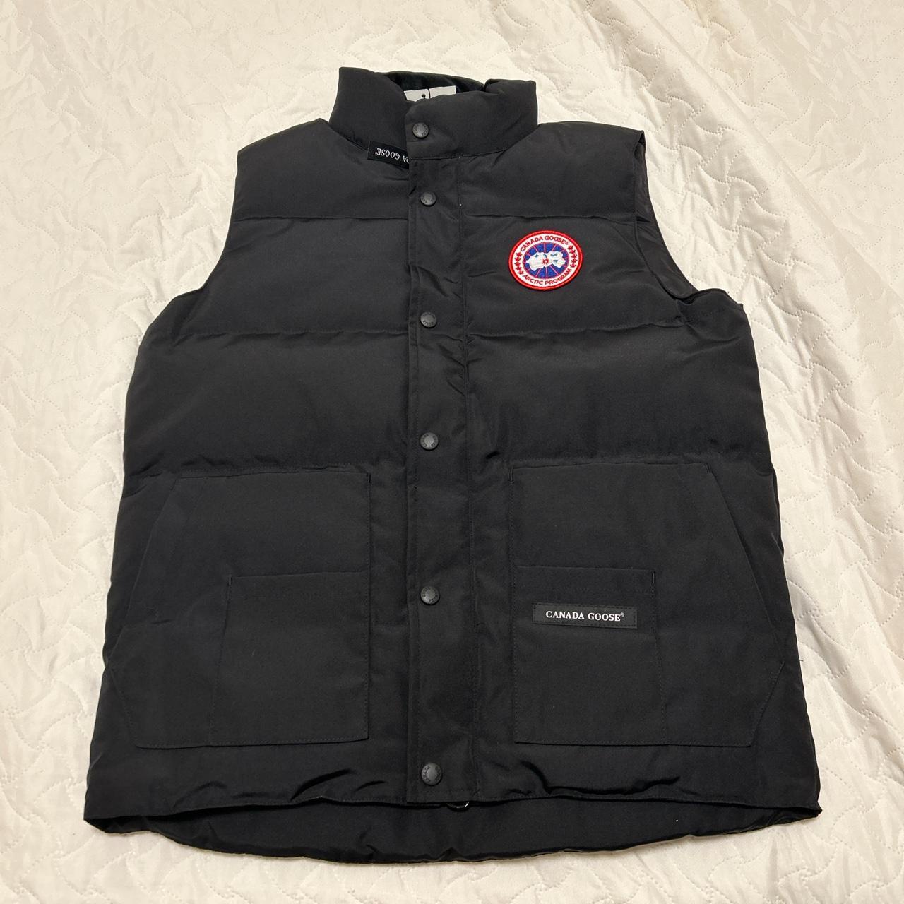 Canada goose guilet - Depop