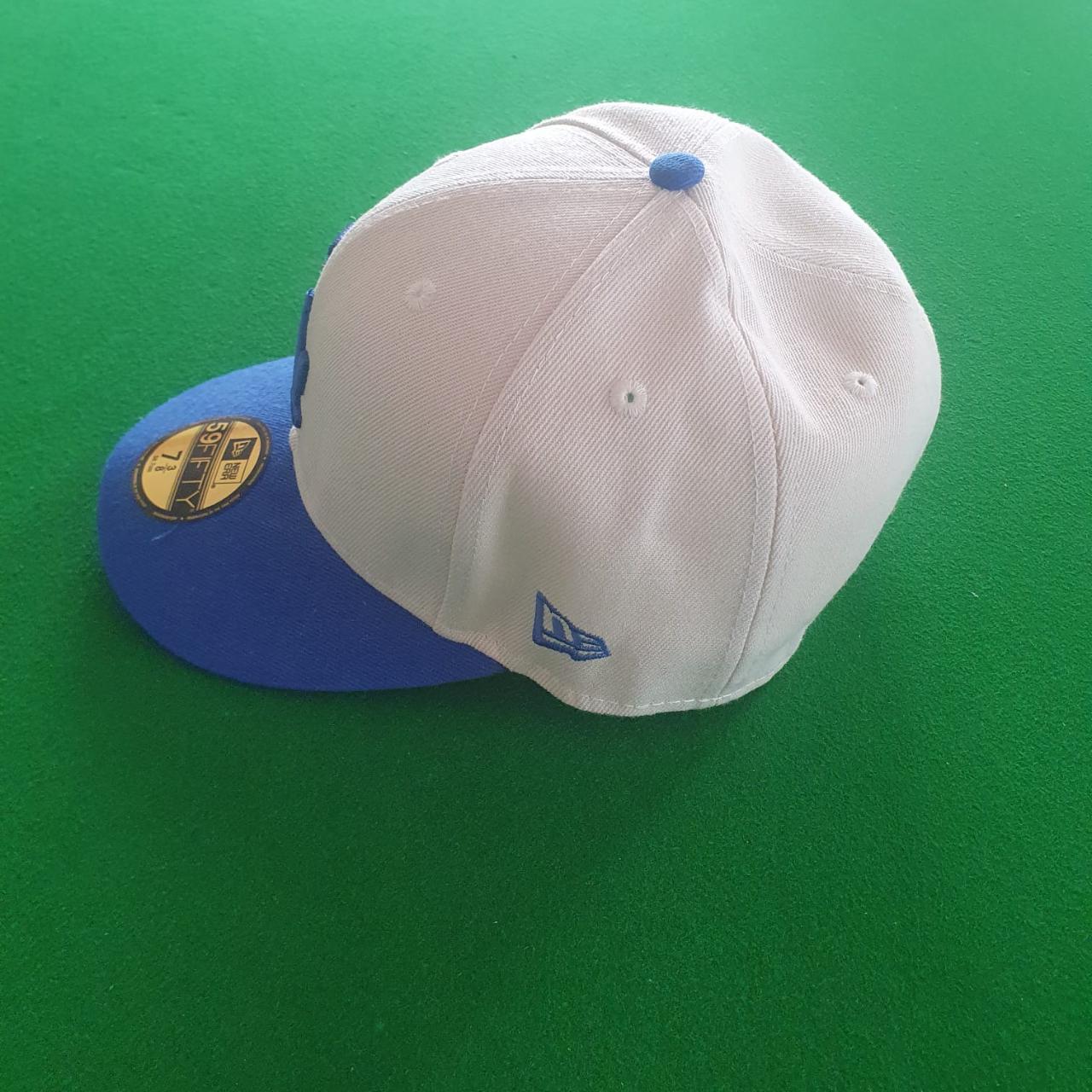 Fitted LA Cap size : 7 3/8 - Depop