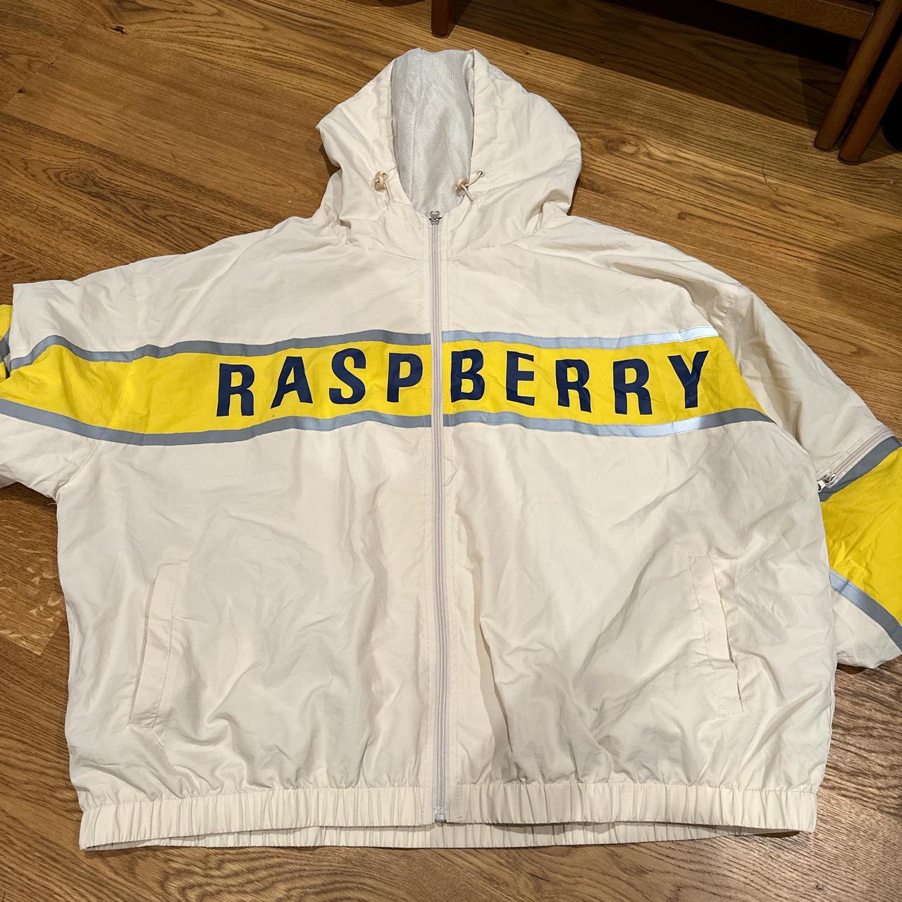 GV gallery raspberry hill wind break from NYC pop up... - Depop